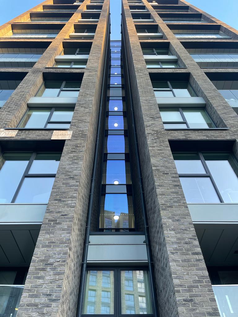 Bespoke Architectural Glass and Glazing Systems - Ação Suave